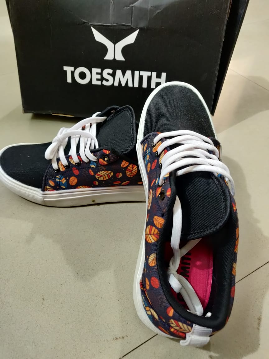 Wear your shoes in style and comfort with Toesmith